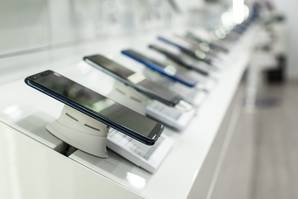 Estos teléfonos inteligentes cuestan menos de $100 y son muy buenos ...